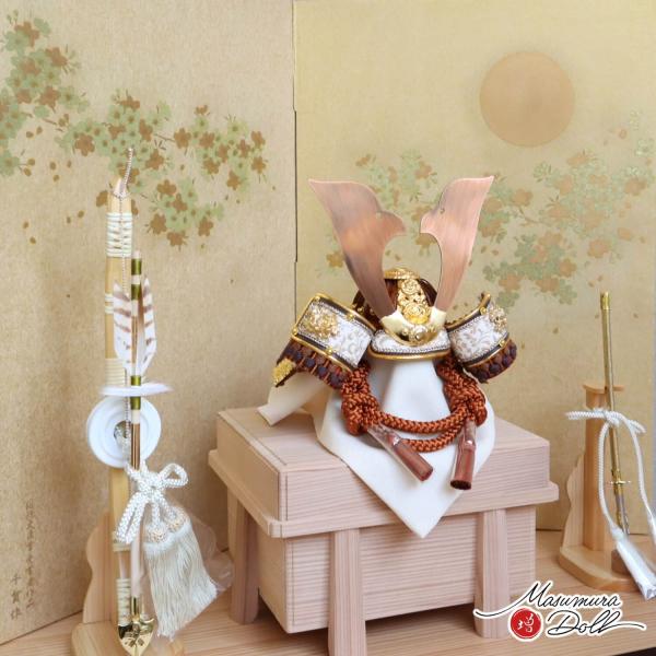 五月人形 コンパクト おしゃれ インテリア 兜飾り 5月人形  端午の節句 鹿革 唐草 本印伝ブロンズ兜  透き漆 合鉢 共吹き返し 大鍬形 銅 増村人形店 MMN2715蒔絵月に桜ヒノキ製弓太刀 ナチュラル杉製平台 極上 面取り 杉唐櫃サ...