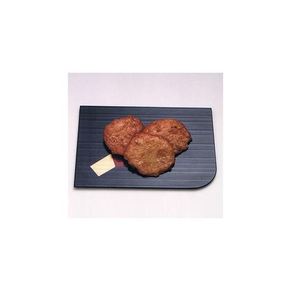 画像は3つですが、1つの注文で1つ（190円）になります。イカはとても細かく刻んであるので柔らかく、ご年配の方にもとても好評です。