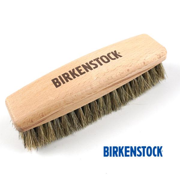 【発売日：2025年11月17日】■商品概要■BIRKENSTOCK　POLISHING BRUSH　1027654ビルケンシュトック　ポリッシングブラシ　純正アクセサリーブラシの素材：ブナ材、馬毛（シルバー）パッケージのサイズ：16cm×...