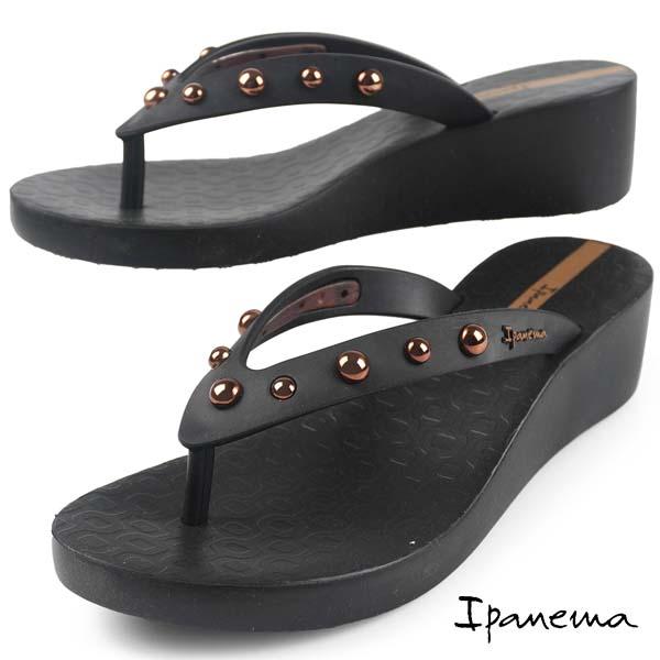 【発売日：2025年06月13日】■商品概要■Ipanema　PLAT GLAM SP83653 932イパネマ プラット グラムアッパー：PVC樹脂　ソール：PVC樹脂カラー：932【BLACK/BRONZE】■商品説明■カジュアルに！リ...