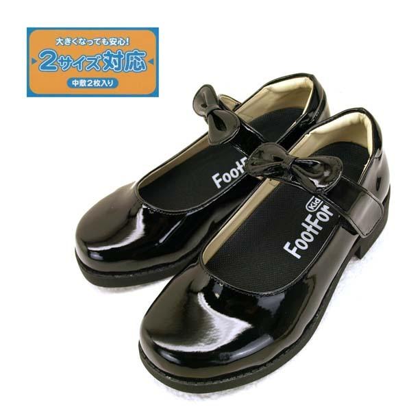 【発売日：2022年01月24日】■商品概要■Foot Form Kidsフットフォーム キッズ　フォーマルシューズ　ストラップバレエ　5679-01カラー：BLACKアッパー：パテント合成皮革　ソール：合成底■商品説明■お子様でも着脱簡単...