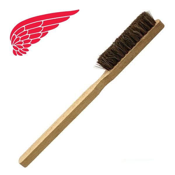 【発売日：2018年03月10日】■商品概要■RED WING WELT BRUSHレッドウィング　ウエルトブラシ　98001　純正アクセサリー素材：馬毛■商品説明■ブラシ１個のお値段です。弾力性のある馬毛を使用したブラシです。ブーツのお手...
