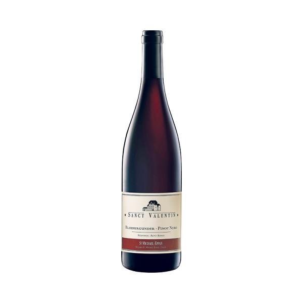 バリック（小樽）/トノーでマロラクティック発酵、約12ヶ月熟成、大樽でさらに6ヶ月熟成。6ヶ月以上の瓶内熟成を経てリリースされます。ピノ ネーロの力強さを、ダイレクトに表現したワイン。その品質を最大限に引き出す樽熟成を行っています。複雑で広...