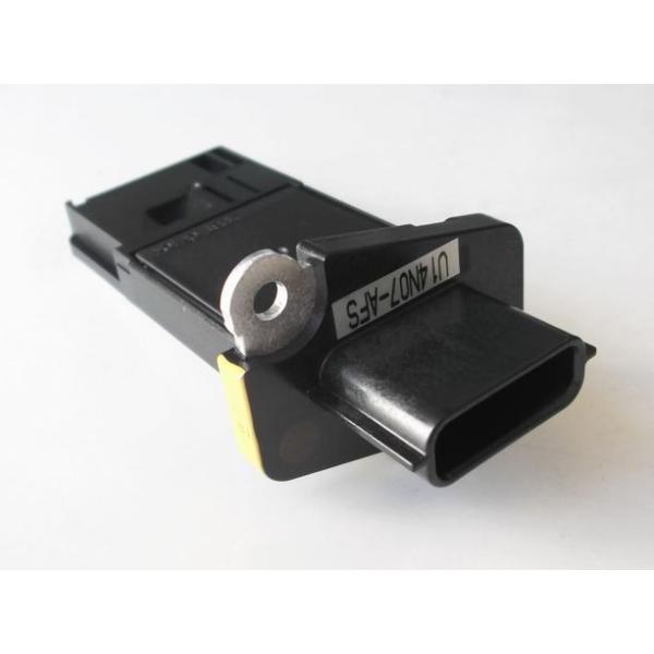 HITACHI（日立）製　エアフロセンサーエアフロセンサーは電子制御システム内の吸気系統に配置され、通過する空気量（エンジンに吸入される空気量）を測定するセンサーです。経年劣化、汚れによるエンジンの不調が発生すると交換が必要です。・国内自動...