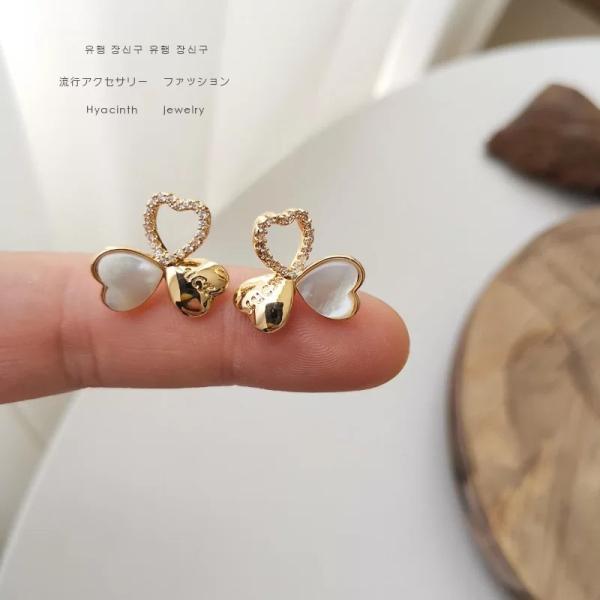 サイズ詳細：長さ1.7cmポスト部分はS925素材を使用しております。アレルギー反応に関しましては、個人差がございますので全ての方に適合するものではございません。