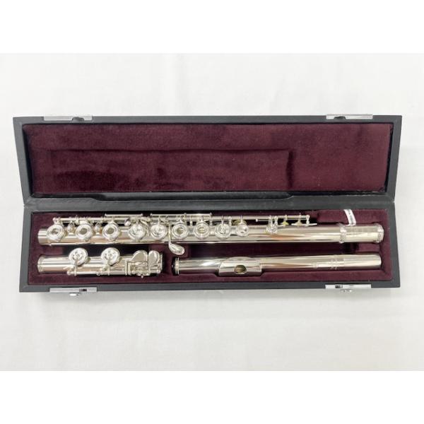 本商品は新品になりますが、店頭展示品のため細かなパーツのくすみ等がある場合がございます。品質には問題ございませんが、展示品であることをご理解のうえご購入ください。-YAMAHA YFL-597-ハンドメイドフルート”イデアル”の仕様や演奏性...