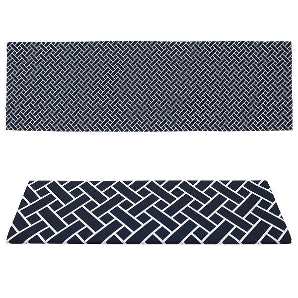 鯉口シャツとお揃いの柄の手ぬぐいです。サイズ：３３ｃｍ×１１０ｃｍ（多少の誤差があります）綿１００％柄プリントの手拭いは、表面のみのプリント生地です。裏面はプリントされていません。広巾の生地を手拭いサイズに裁断した商品です。裁断面は未処理で...