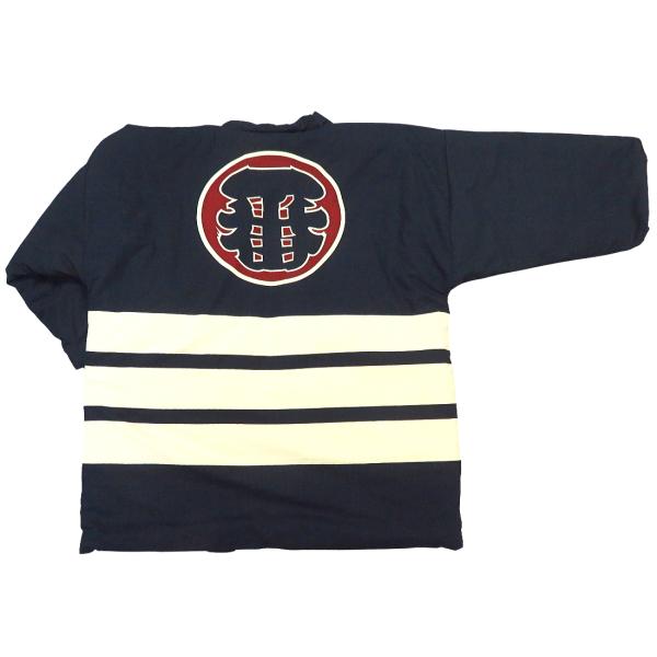 粋でいなせな綿入り印袢纏です！バックのデザインは抜染加工されてますので、独特の雰囲気ある逸品です。フリーサイズ　　着丈８３ｃｍ　裄丈７７ｃｍ　身幅７０ｃｍ表地：綿１００％裏地：ポリエステル１００％中綿：綿３５％　ポリエステル６５％