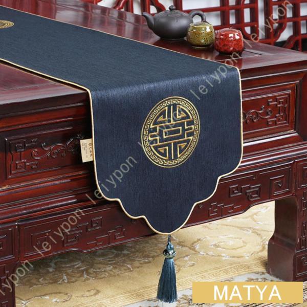 ★テーブルの中央にさらりと敷きこむだけで、ぐっとお洒落な雰囲気を作り出してくれるテーブルランナー。★柔らかく、耐久性があり、環境に優しい、ガラスや陶器の食器、花瓶なども安心して置けます。★お部屋を明るく：パッと敷くだけで、おしゃれなテーブル...