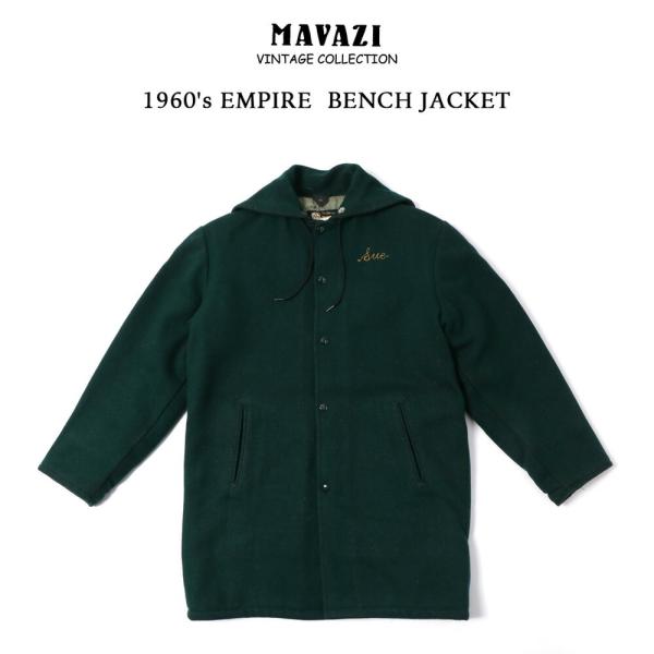 ■MAVAZI VINTAGE COLLECTION1960's EMPIRE  BENCH JACKETカデッドコートにもみられるフードがジッパーで割れるミドル丈のベンチジャケット。バッグにはフェルト縫い付けで『LAKELAND』右胸には...