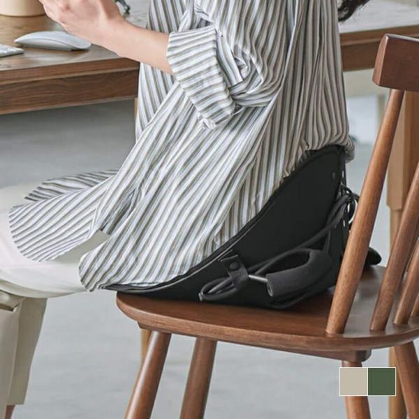 ●色/ベージュ、グリーン●サイズ（チューブ収納時）/約幅34×奥行35×高さ20cm、適応サイズ：ヒップ約82〜105cm●重さ/約590g●素材/本体生地：ポリエステル、本体プレート部：ポリプロピレン・ポリエチレン、表側中材：ポリウレタン...