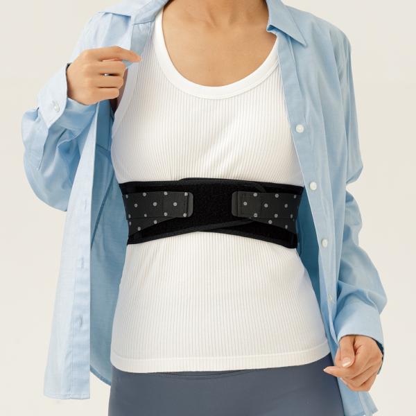 ●色/ブラック●適応サイズ（アンダーベスト）/M：約60〜80cm、L：約70〜90cm●素材/本体：ナイロン、ポリウレタン、その他●製造国/日本製