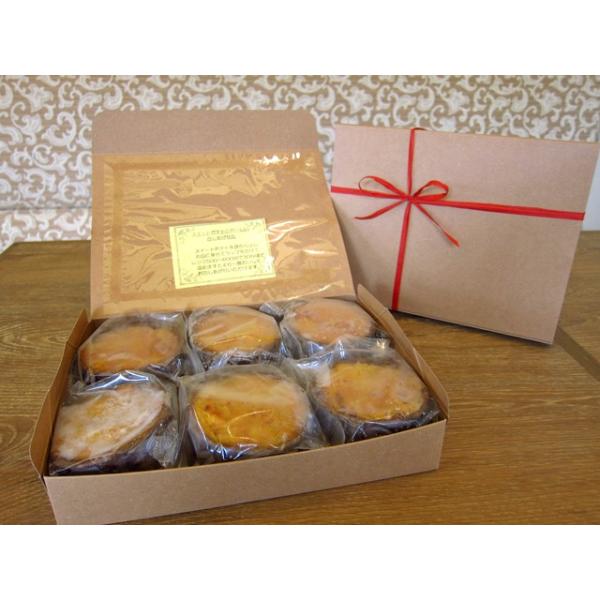 はちみつスイートポテトが箱に6個入ったセットです。スイートポテトはさつまいもをたっぷり入れて、ミネラルが豊富な蜂蜜、きび砂糖、佐渡の海洋深層水の塩を使い、余分なものは入れずに作りました。さつまいもと蜂蜜の自然な甘さをお楽しみいただけて、食べ...