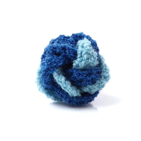 サンカルリーノ / San Carlino / ブートニエールモデル：PERSICA ペルシカサイズ：約全長2cm素　材：ニット / メタルカラー：AZZURRO ブルー品　番：persica azzurro提　供：【3,850円(税込)以...