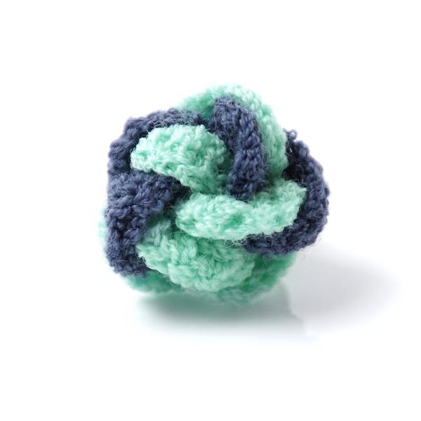 サンカルリーノ / San Carlino / ブートニエールモデル：PERSICA ペルシカサイズ：約全長2cm素　材：ニット / メタルカラー：BREZZA グリーン品　番：persica brezza提　供：【3,850円(税込)以上...