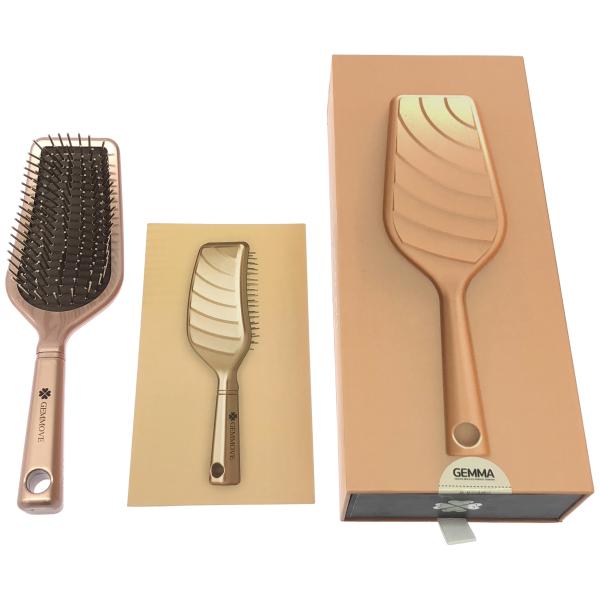 GEMMOVE ジェンムーブ マグネチックヘアブラシ中古のお品です。本商品は、画像に写っている商品内容が正確なセット内容です。  まれに商品名の表記ゆれが発生する場合がございますが、画像が正しい情報となりますので、必ず画像をご確認ください。