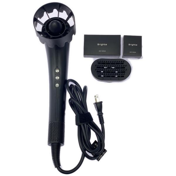 Brighte ブライト SHOWER DRYER シャワードライヤ BRT-SD173中古のお品です。本商品は、画像に写っている商品内容が正確なセット内容です。  まれに商品名の表記ゆれが発生する場合がございますが、画像が正しい情報となり...