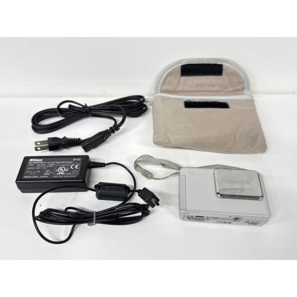 【製品仕様】商品名　　　：Nikon ニコン COOLPIX S2 オールドコンデジ コンパクトデジタルカメラ　JANコード　 ：4960759123749　メーカー　　：型番　　　　：COOLPIX S2　　　　　　　　状態ランク　：中古...