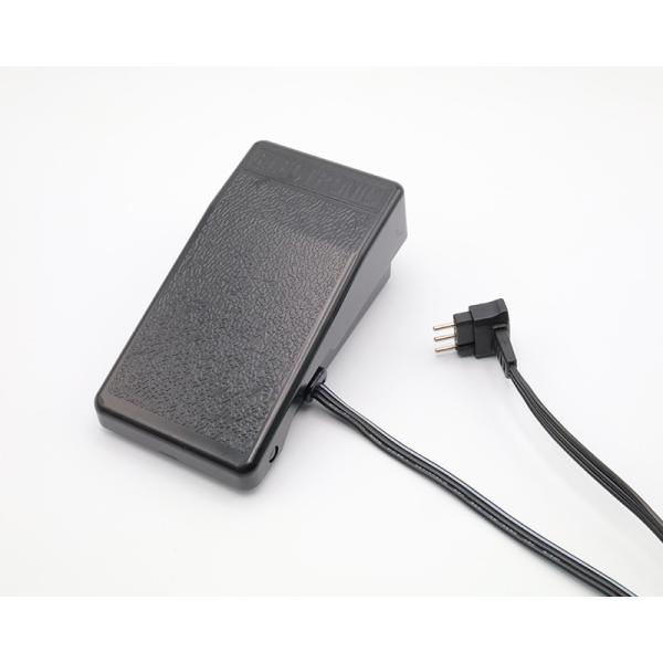 こちらの商品は、＜ジャノメ　電子ミシン用＞フットコントローラーです。対応機種：Ｅ２０００・Ｅ４０００・Ｅ４１００・など機種によっては、合わないものがございます。ご不明な際はご購入前に是非ご相談ください。