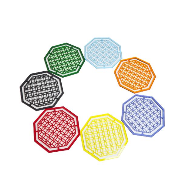 選べる2色２枚セット！当店オリジナル和柄カットのアクリルコースターです。クリアなアクリル素材で華やぐティータイムを♪ご自分の普段使いでも、ちょっとしたプレゼントにもおすすめです。サイズ→縦・横→9.5cm※【ショップへの問い合わせ】より、ご...