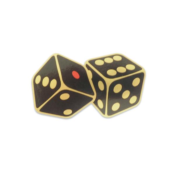 高級感のあるゴールドのサイコロステッカーです。スマホやノートパソコン、タブレットのワンポイントに。防水素材なので、屋外でも問題なく使用できます。ステッカー以外は商品に含まれません。1枚の価格です。サイズは横6.8cm×縦4cmデカール シー...