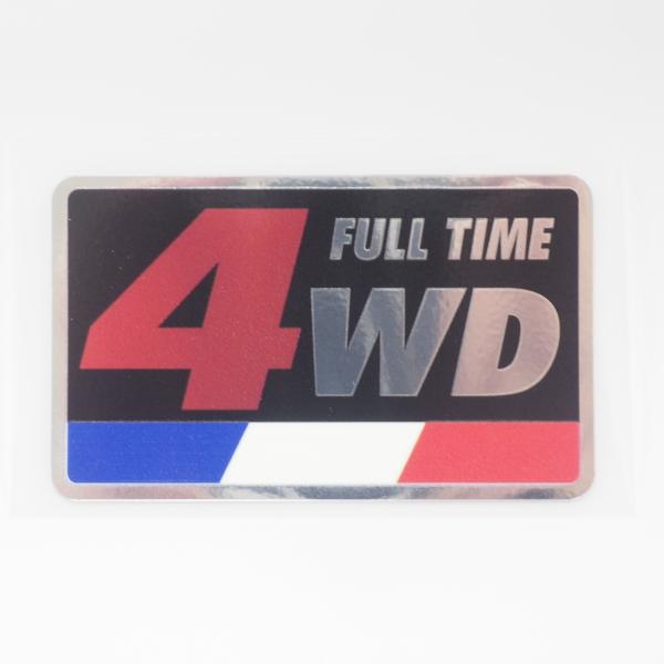 かっこいいミラー素材の四駆ステッカーです。オフ車のステッカーコレクションにも。邪魔にならない丁度いい大きさです。ステッカー１枚でちょっとしたドレスアップができます。サイズは横10cm、縦6cm程度です。デカール以外の商品は含まれません※ご注...