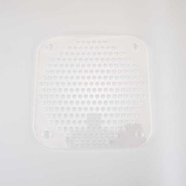 フェルナンデスのZO-3アクリルモデルのスピーカー部分のカバーを作ってみました。ギター用のスピーカーのサイズはほとんどが同じサイズですので、ZO-3全般に使えると思います。サイズは縦×横は10cm×10cmくらい、取り付け穴ピッチは8cm×...