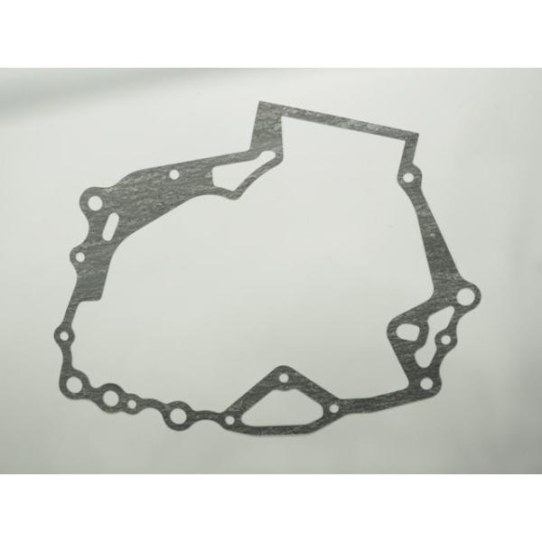 適合車種：CB125T型式：JC06-110〜160使用箇所：クランクケース厚み：約0.5mm社外品です。メーカー品番：11191-KBG-772(旧品番：11191-KBG-771)に適合します。日本バルカー工業製のシートを使用しています...