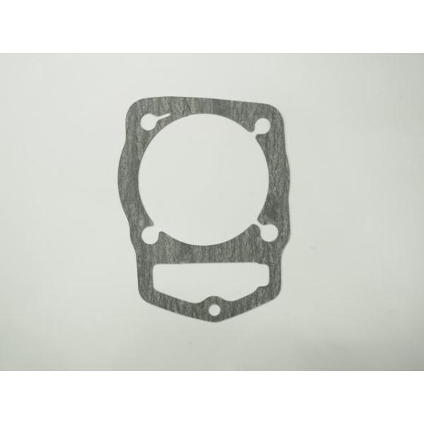 適合車種：XL230型式：MC36-100使用箇所：シリンダーカバー厚み：約0.5mm社外品です。メーカー品番：12191-KCN-010(旧品番：12191-KCN-000)に適合します。日本バルカー工業製のシートを使用しています。品質は...