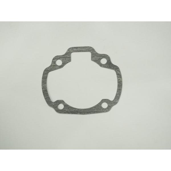 適合車種：セピアAJ50型式：CA1HA/CA1HB/CA1HC使用箇所：シリンダー厚み：約0.5mm社外品です。メーカー品番：11241-03A10-000(旧品番：11241-03A10)に適合します。日本バルカー工業製のシートを使用し...