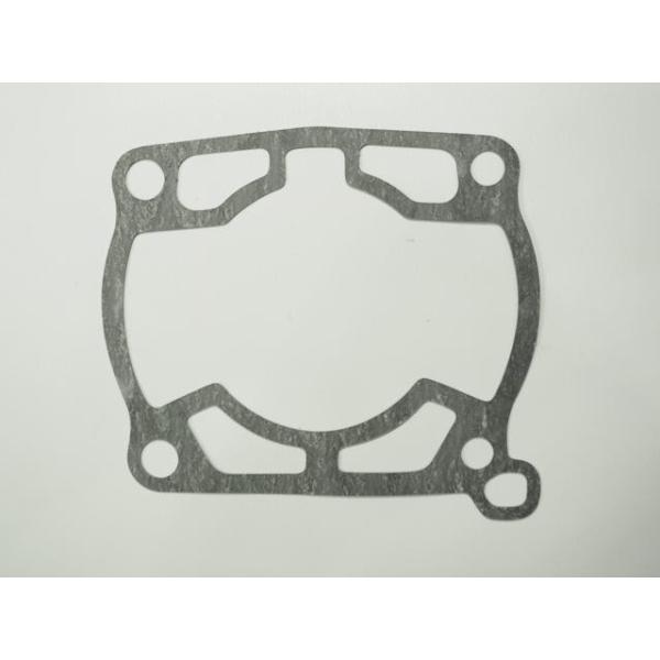 適合車種：RMX250型式：SJ14A使用箇所：シリンダーベース厚み：約0.5mm社外品です。メーカー品番：11241-28C11に適合します。日本バルカー工業製のシートを使用しています。品質はプロショップお墨付きです。※素材の色が予告なく...