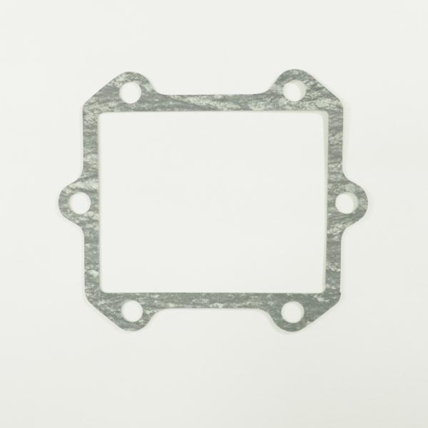 適合車種：RMX250型式：SJ14A使用箇所：リードバルブ厚み：約0.5mm社外品です。メーカー品番：13156-01C10に適合します。日本バルカー工業製のシートを使用しています。品質はプロショップお墨付きです。 素材の色が予告なく変更...