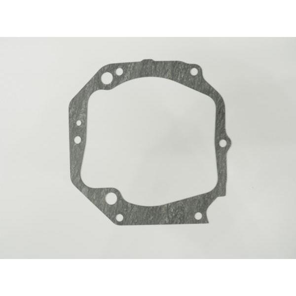 適合車種：V-MAX1200型式：3UF1-2使用箇所：クランクケース2厚み：約0.5mm社外品です。メーカー品番：3JP-15461-01(旧品番：26H-15461-00)に適合します。日本バルカー工業製のシートを使用しています。品質は...