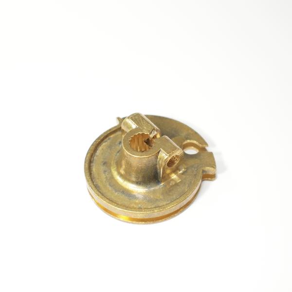 SCOOTOPIAのプーリーです。 3型前期までがこのプーリーです。スプラインじゃない樹脂製ローラの代わりには使用できませんのでご注意願います。 さすがスクートピアという感じの物です。スプラインがまともな物が無く、今まで出ていたリプロは使え...