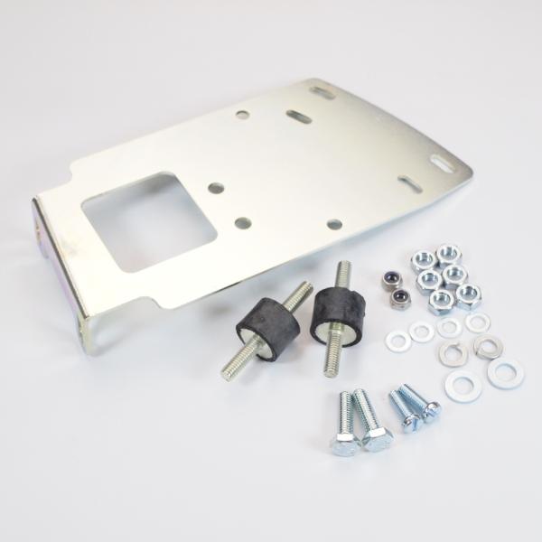 1/2型用のVAPE用CDIブラケットです。CDI、レギュレーターの他に、小さめのアクセサリーパーツが固定できるスペースがあります。付属のブッシュはCDIの固定に使用します。VAPEを使用している場合、このブラケットを使えば綺麗に収めること...