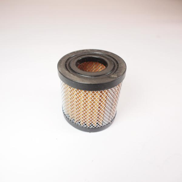 ランブレッタ Lui75用の純正ボックス用フィルターです。75ccのVEGA・COMETAに使用できます。50ccには使用できませんのでご注意ください。およそですが、サイズは直径5.5cm、長さ6cmくらいです。casa Lambretta...