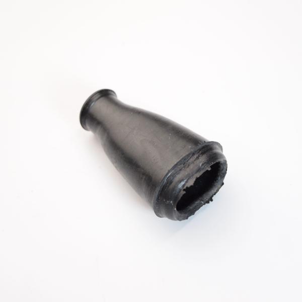 ランブレッタのブレーキスイッチの配線カバーです。1/2/3端子に使用できます。カバーの有無で配線の劣化が変わります。保護に付いていた方が良いカバーです。