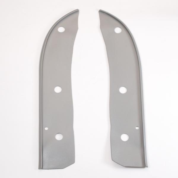 ランブレッタ3型LI用のフェンダーラバーガスケットです。この商品はcasa Lambretta製ということもあり、質感も良く形状もよくできていると思います。今まで何種類かこの部品は見たことが有りますが、値段はそこそこでも酷い物がよくありまし...