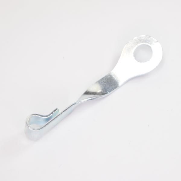 Lui系のスロットルケーブルのガイドプレートです。 シリンダーヘッドカウル部分についているパーツです。錆びやすいパーツですし、振動で千切れてしまっている車両も多い部分です。純正品番 20971003 の互換品です。casa Lambrett...