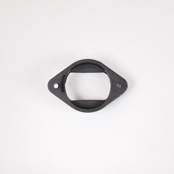 インジケータースイッチのベースラバーです。50SやGS等丸型のスイッチが付いている車両は共通で使える部分です。純正品番 121959 の互換品です。ハンドル周りのリフレッシュをご検討の方にもおすすめのゴムパーツです。