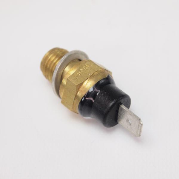 ランナーFXR、FX等ピアジオMAXI系水冷2スト用の水温センサーです。純正品番 82622R です。GTS等は2コネクターですが、この商品は1コネクターのタイプです。センサー異常で交換をご検討の方向けの商品です。ネジ部はM10xP1.0で...