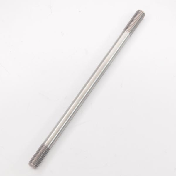 150GS用のシリンダースタッドです。サイズはM8x152mmで、VM等に比べ3mm程短いタイプです。純正品番 S011279 の互換品です。中古品は締めていくと伸びてしまう物も多く、強度にも不安が残ります。伸びてしまうと適正なトルクをかけ...