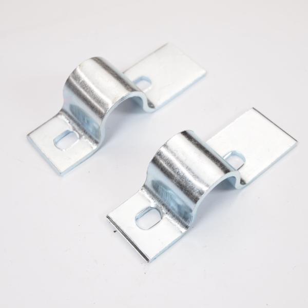 20mmセンタースタンド用マウントプレートです。Super GT GTR TS Super GL Sprint 160GS 180SS Rallyに使用可能です。純正品番 77086、77087 の互換品です。摩耗でガタが大きくなっている車...