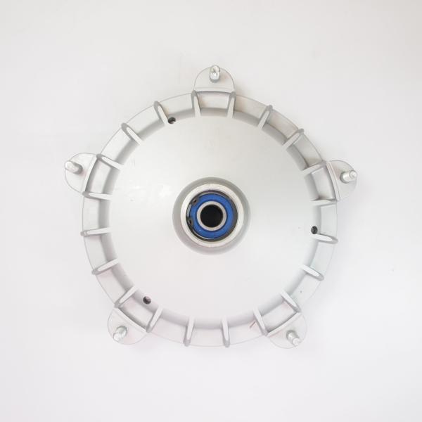 ドラム内径150mm、10インチオープンリム用のフロントドラムブレーキシーティングです。F.A.ITALIA製で、純正品番 215994、2744741、2744745 の互換品です。PK50・125 S/XL等に使用できるブレーキドラムで...