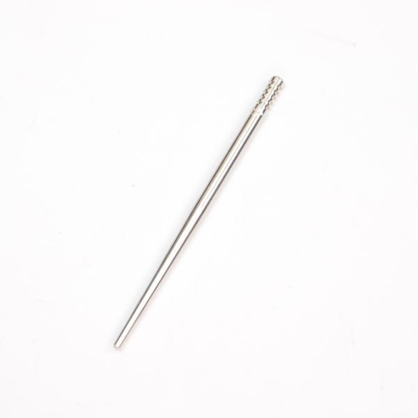 PHBL/VHST用ジェットニードルです。デロルト純正品で、番号は D47 です。セッティングの際に必要になることも多いジェットニードルです。 予備にも重宝するキャブのスモールパーツです。