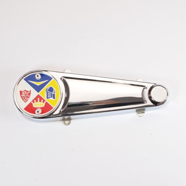 古いラージボディ系のフォークリンクカバーです。1954-1979年ごろまでの車両に使用できると思います。SPRINT/STD/GTR/VBB/VBA/RALLY/SUPER等この形状のフォークリンクが使われている車両に装着可能です。幅広く使...