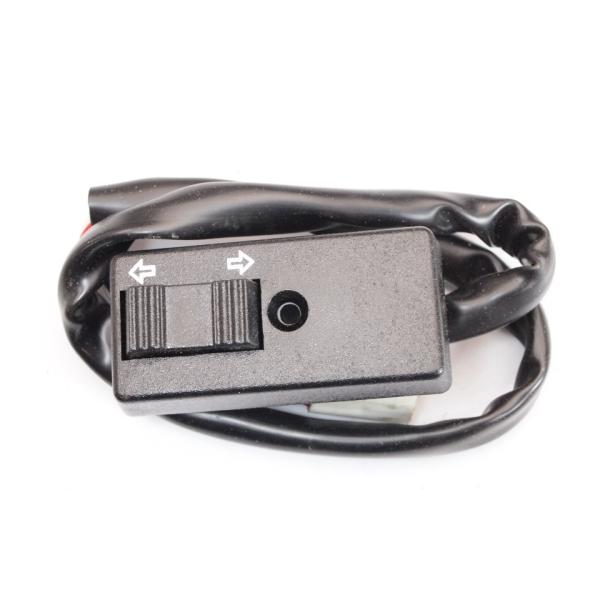 PK、PX125/150/200 用のスイッチです。インジケータースイッチのみのタイプです。配線は6本のカプラータイプです。純正品番 215968、231849 です。劣化、破損で交換をご検討の方に。