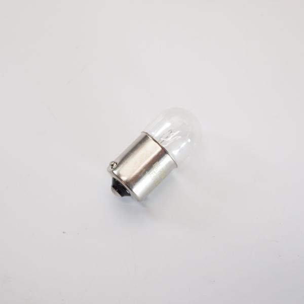 VESPA 6V車のリアブレーキライトに使用できる電球です。10Wタイプです。電球の種類も様々ですので、今ついている電球をご確認の上、使用可否のご判断をお願いします。切れてしまうとブレーキを踏んだ際にエンジンが止まる車両もあるブレーキバルブ...