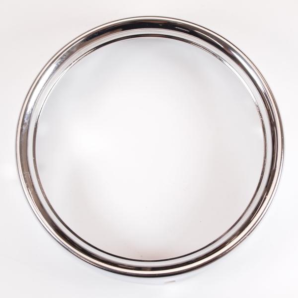 130mmタイプのSIEM製ヘッドライトリムです。内径は157mmくらいです。GTR、TS Sprint、Rally等に使用できるサイズです。純正品番 113891 の互換品です。SIEMマーク入りで見た目も良いです。サビがひどくなってしま...