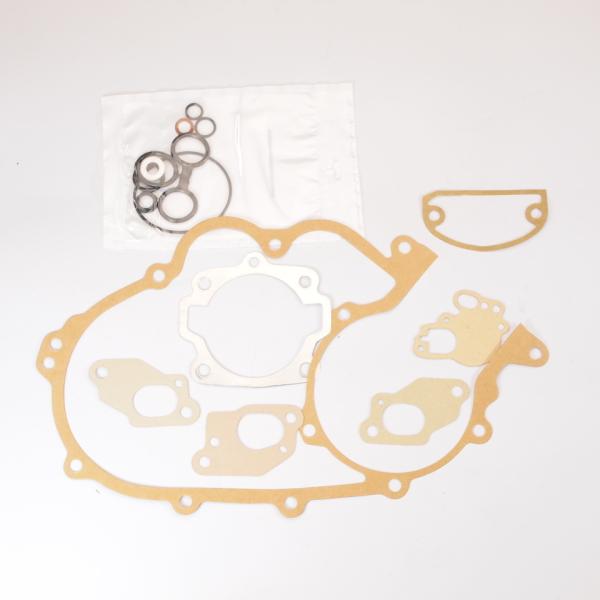 GT、GTR、Sprint、Super、GL等のガスケットセットです。O-Ringも入ってます。2Portエンジン向けのガスケットセットで、適合はGTはVNL2T-30001以降GTRはVNL2T-138956までSprintはVLB1T-...